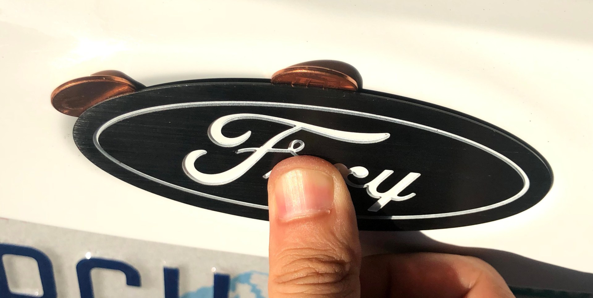 Remove and Replace Ford Focus RS mk3 Billet Badges/Emblems – Forest Key ...